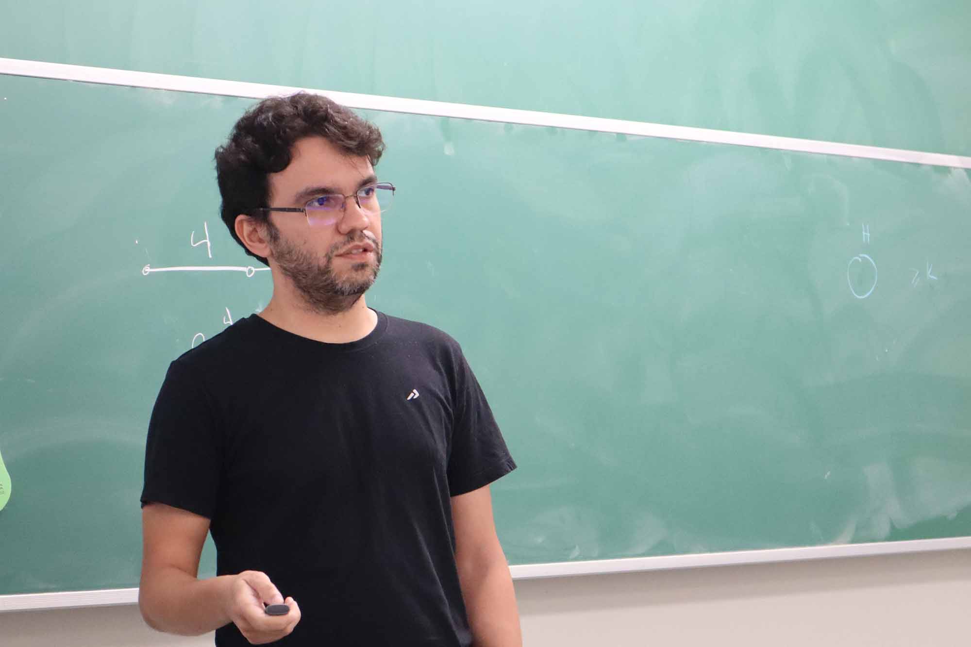 Raul Lopes gave a talk on analogs of Menger's theorem on temporal ...